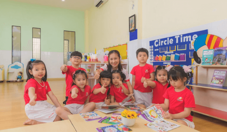 Phương pháp Highscope là gì? Phù hợp với trẻ độ tuổi nào? | KhaiStore.vn